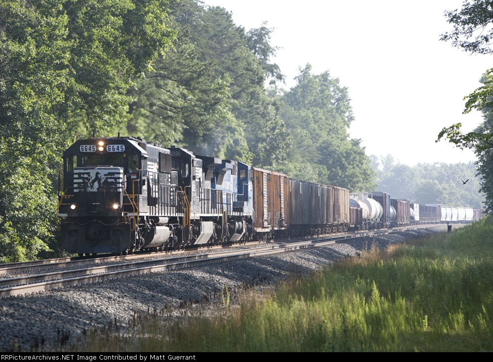 NS SD60 6645, NS C40-8 8692, NS C40-8W 8357